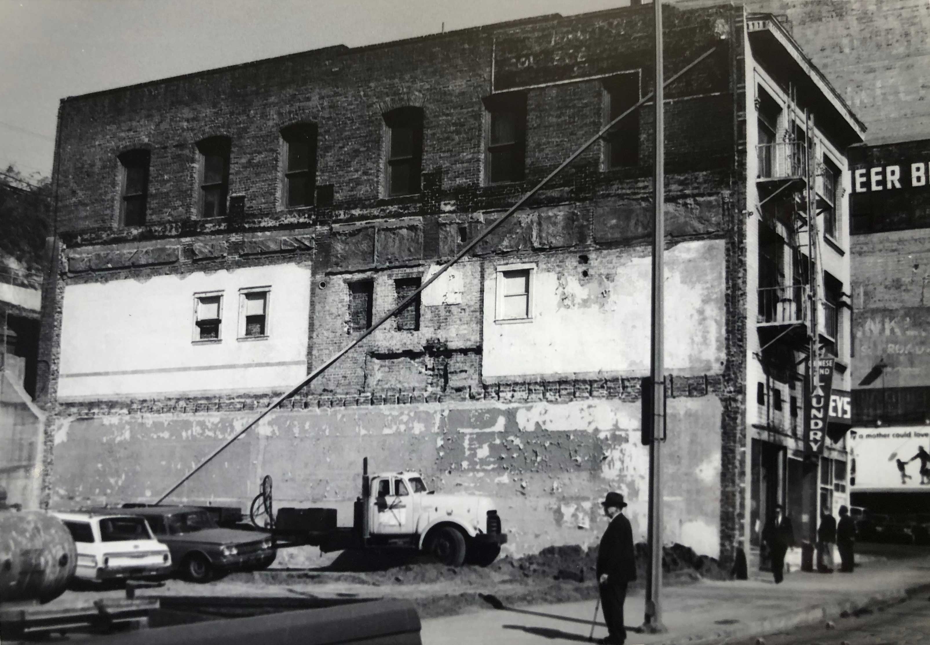 The Great Wall of Bunker Hill – Bunker Hill, Los Angeles